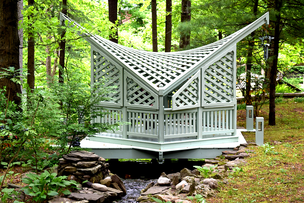 Sandy Spring Museum Garden Club Tour Review - Grading Gardens