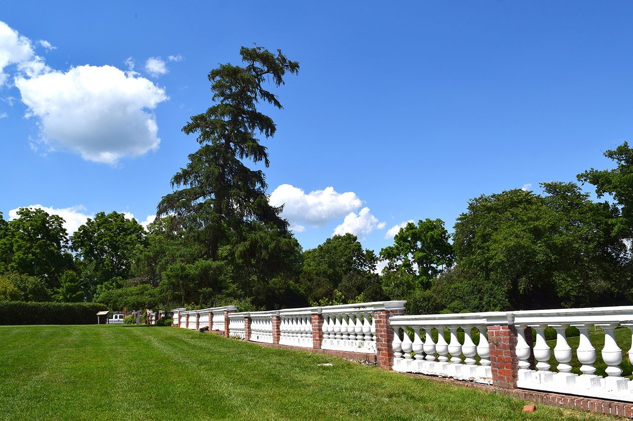 Oatlands Historic House & Gardens Review - Grading Gardens