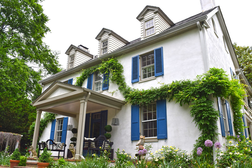 Sandy Spring Museum Garden Club Tour Review - Grading Gardens